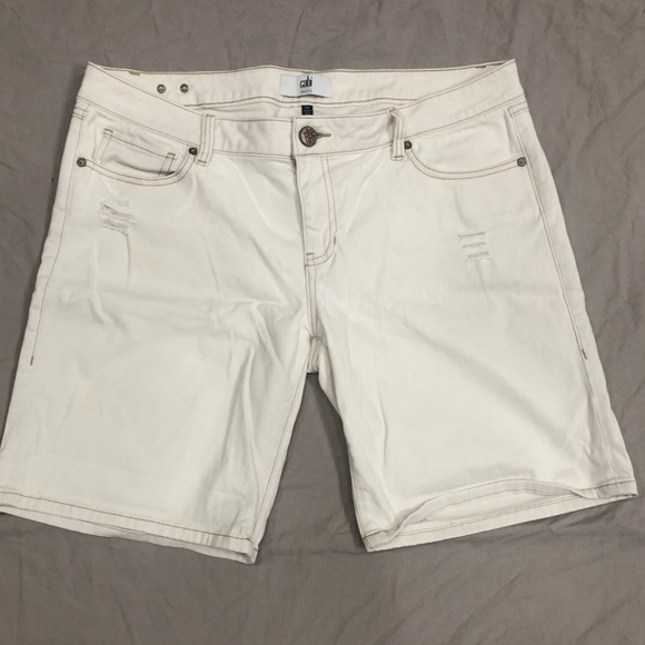 CAbi | Shorts | Cabi Whitecream Distressed Denim Short Womens 4 | Poshmark